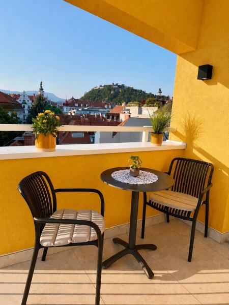 Stylish Apartment, Balcony, Schlossberg View - Graz