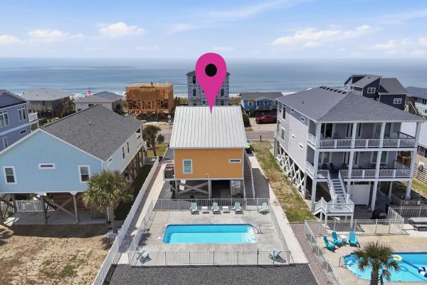 Southern Seabreeze By Oak Island Accommodations - Oak Island, NC