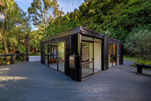 Total Native Bush Seclusion Modern Renovation - Ōpōtiki