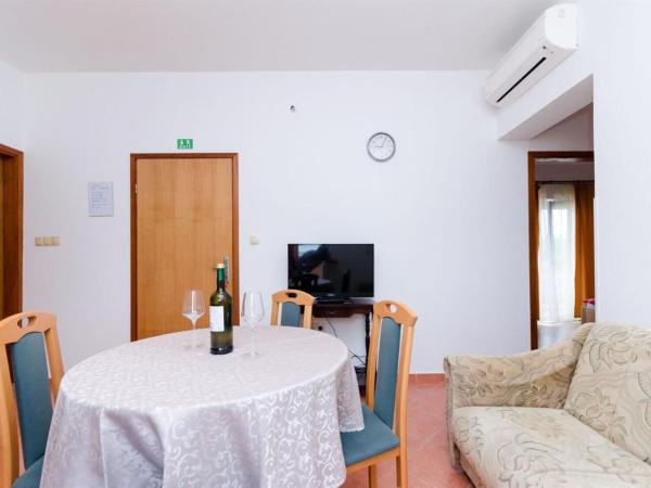 Apartments And Room Ljubica I Branko - Two Bedroom Apartment A2 - Lopar