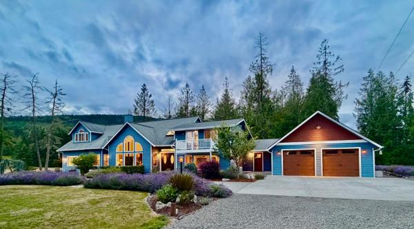 Elklandia A Premier Luxury Estate For Gatherings - Sequim, WA