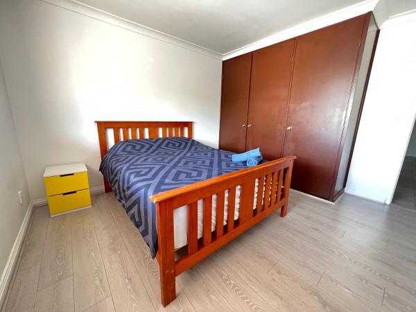 Cozy Queen Room 5 Minute Walk To Train Station - Cp6 - Ryde