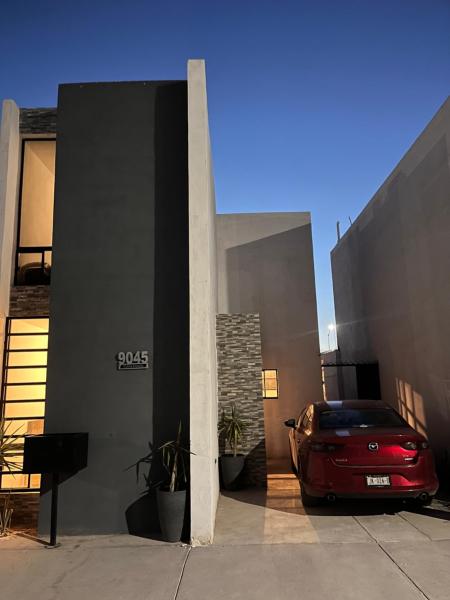 Ideal Para Adultos Mayores Y Grupos De Trabajo Issste 3 Habitación 1 En Planta Baja 3 Baños Completos - Torreón