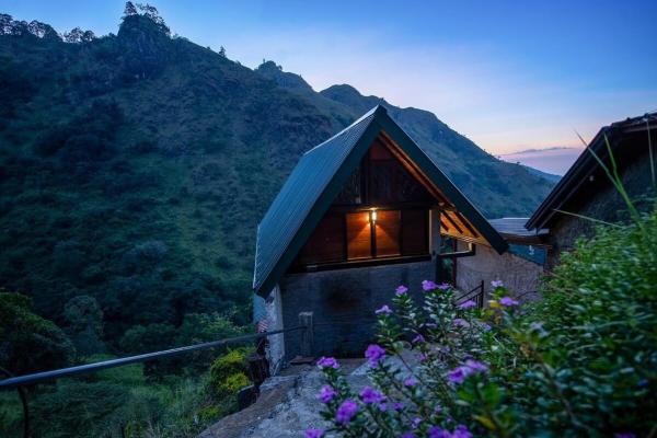 Herbage Wood Cabana-ella Rock & Little Adam's Peak View - Sri Lanka