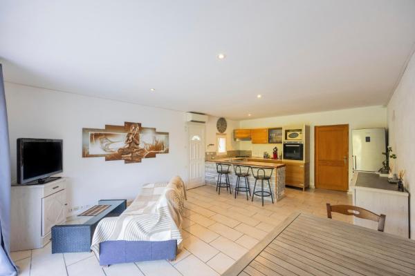 Appartement Aléria Avec Jardin - Aléria