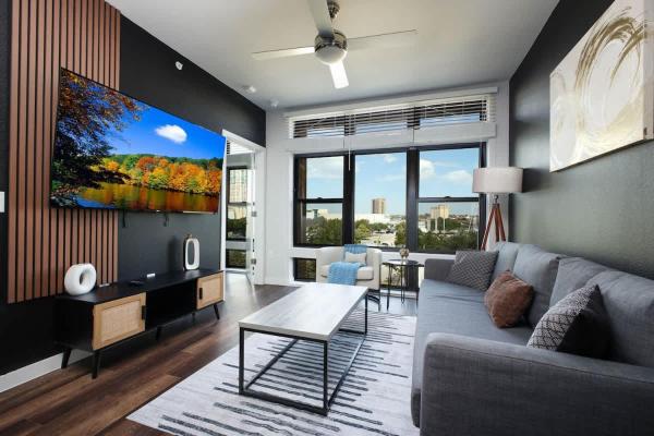 Downtown 1br-w Pool&parkng,near Rvrwalk & Conv Ctr - Fun Town, San Antonio