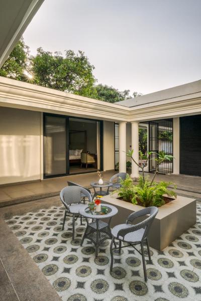 Saffronstays Summer Breeze - Uran