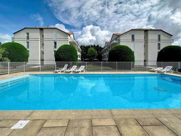 Apartment Le Hameau Du Golf-1 By Interhome - Pornic