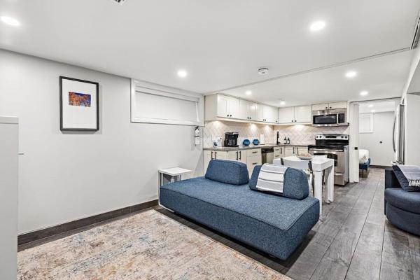 Unique Basement, Private, Steam Sauna Shower, Free Parking - Toronto