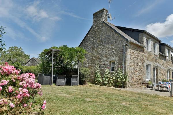 Gîte L'hydrangea - Jolie Maison En Pierre Pour 6 - Combourg