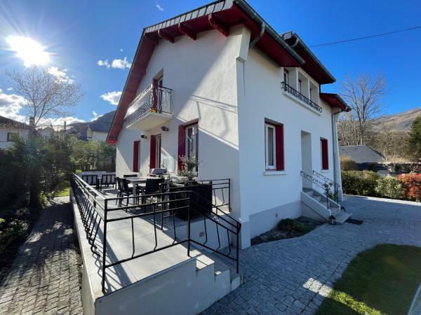 Homestay Bedroom, Shared Kitchen And Living Room - Argelès-Gazost