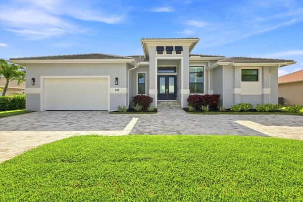 Gorgeous 3 Bedroom Marco Island Home With Private Pool And Outdoor Kitchen - Marco Island, FL