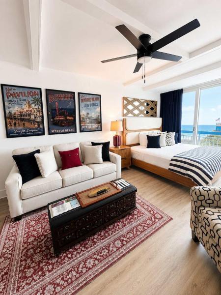Boardwalk Noir - Oceanfront Studio Yachtsman 404 - South Carolina