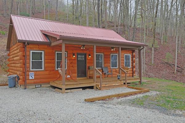 2br Fishing Cabin W Fire Pit, Hot Tub, Ev Charger - Bryson City, NC