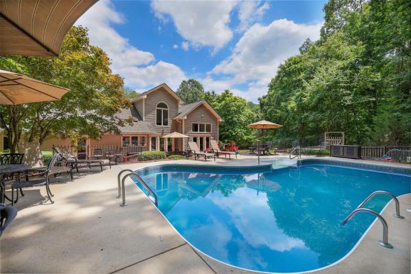 Lg Pool House W Hot Tub Central To Rtppool Open - Durham, NC