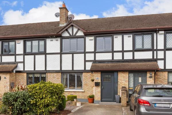 Elegant 3br Home With Garden And Parking - Dublin
