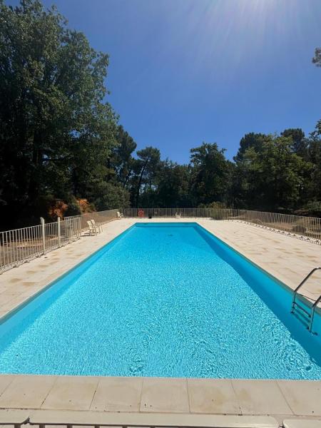 Roussillon Pool And Tennis Court - Bonnieux
