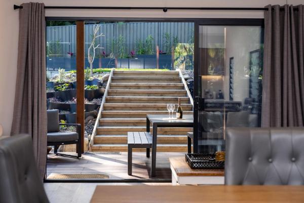 Valley Retreat - Myall Lake, New South Wales