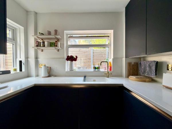 2 Bed Modern Luxury House - Croydon