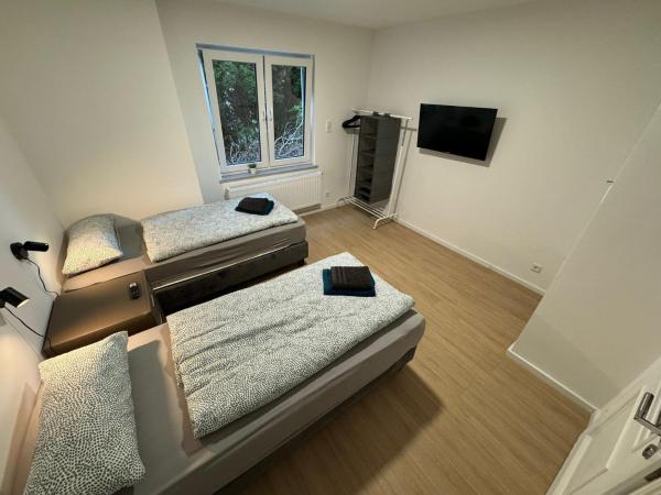 Big House I 15 Beds I 8 Sr I Fast Wifi I Parking - Porta Westfalica