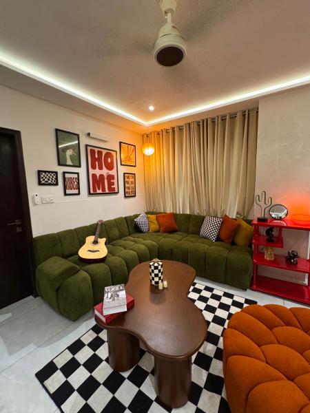 Olive Theory 1bhk Gulberg Mm Alam Self Check-in Pool - 