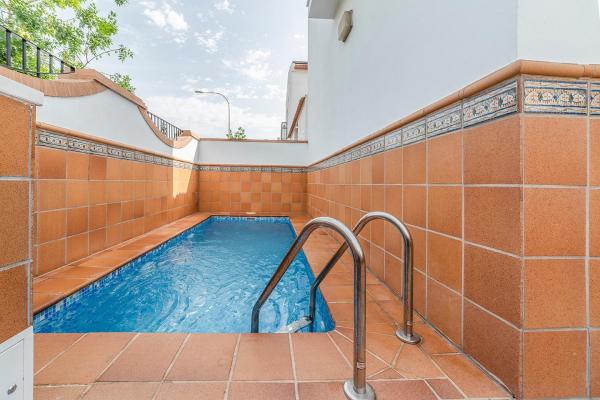 Casa Con Piscina Sevilla - Sevilla