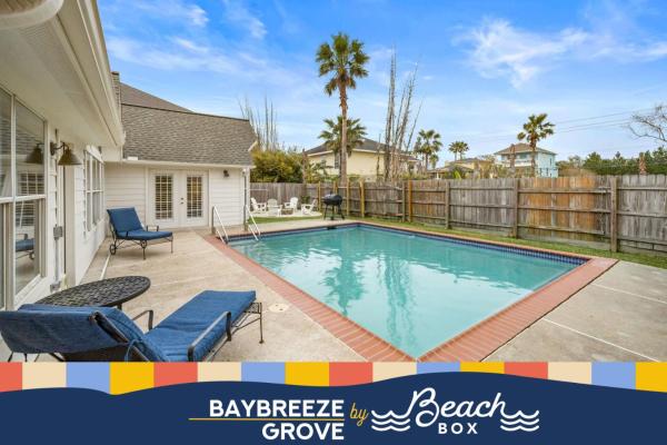 Pool Paradise In Kemah Next To Cien Park And Minutes From Fun At The Kemah Boardwalk - Kemah Boardwalk, Kemah