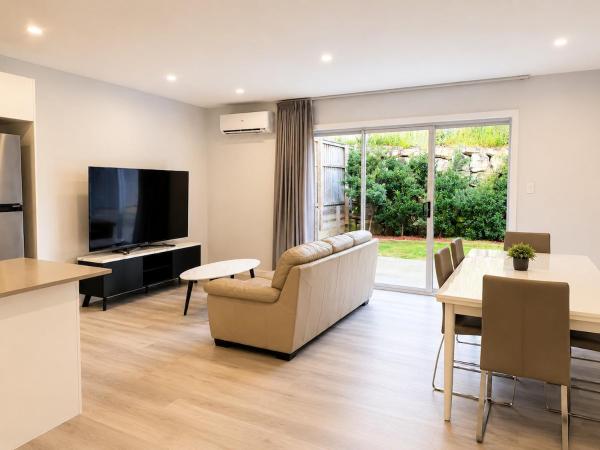 20 Pimpama Home - North Stradbroke Island