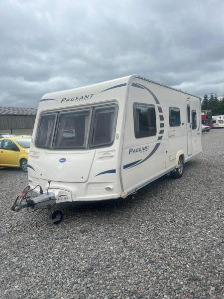Spacious Caravan Near The Beach - Qeparo