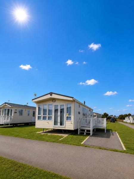 Privately Owned 2-bedroom Caravan At Camber Sands, 1 Sofa Bed, Private Parking, No Smoking No Pets - Kent