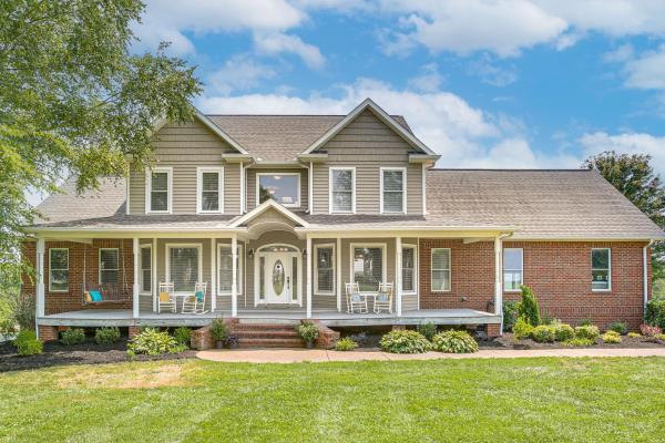 Day Trip To Nashville! Large Home On 5 Acres - Springfield, TN