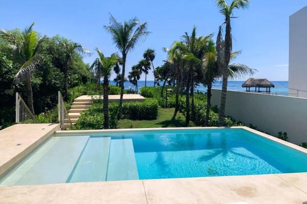 Chic Beachfront Condo Ocean View Rooftop Pools - Akumal