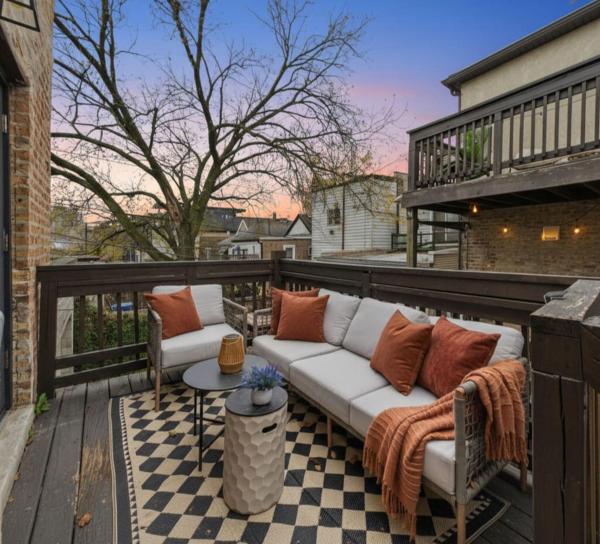 Chicago Boutique Hideaway Private Deck, Fire Pit - McKinley Park - Chicago