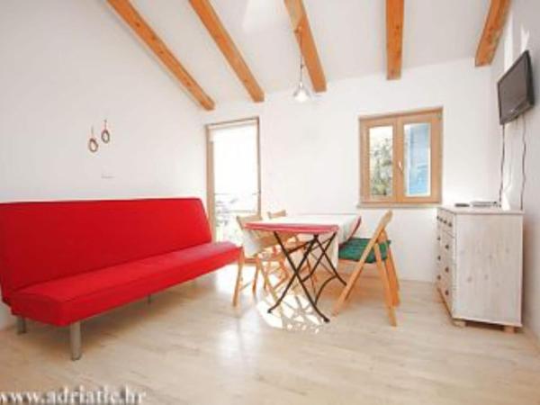 One Bedroom Apartment With Terrace - Umag