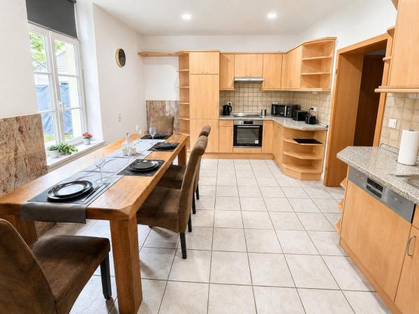 Große Wohnung Mit Terrasse In Bedburg-hau - Kalkar