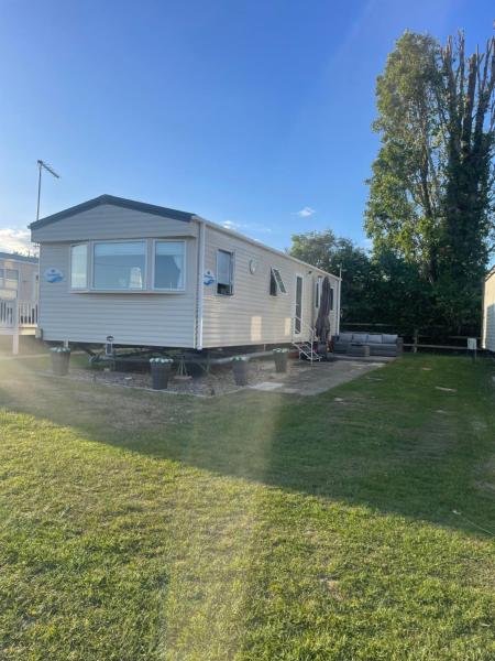 Cest La Vie By The Sea - University of Essex Colchester Campus