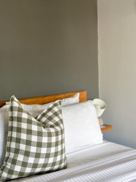 Chic Studio | Heart Of Melbourne Cbd - Ivanhoe