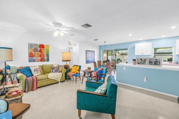 Beach Cove - 3br Largo Getaway Near Indian Rocks Beach - Largo, FL