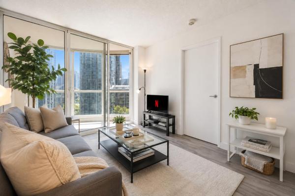 Downtown Vancouver 2br Prime Cambie Location - Vancouver