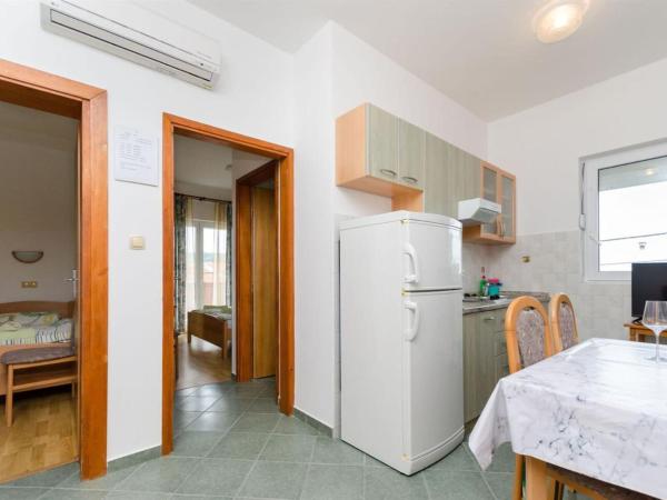 Apartments And Room Ljubica I Branko - Two Bedroom Apartment A1 - Lopar