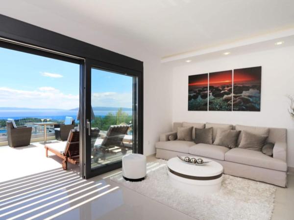 Lux Villa Afrodita Makarska - Four Bedroom Villa With Outdoor Pool - Tučepi