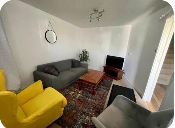 4 Bed Terraced House In Staple Hill Free Parking - Bristol