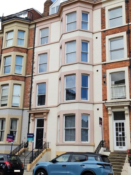 22pwt10 - 1 Bed Flat 4th Floor With Lift - Scarborough