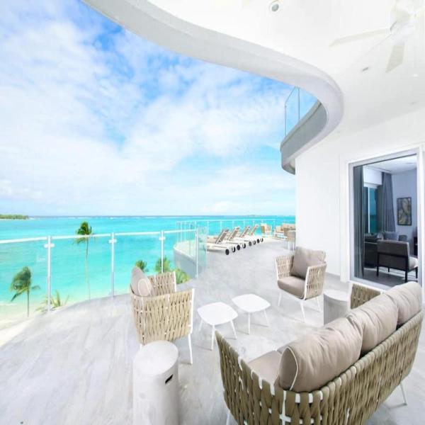 Ocean Front Suite With Spacious Private Balcony - Nassau