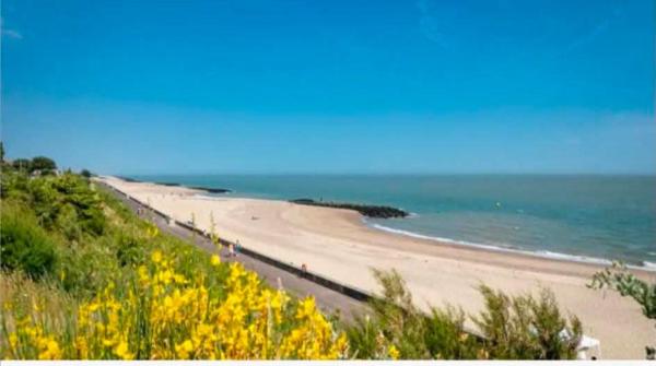 Trieste Caravan Holiday - Essex