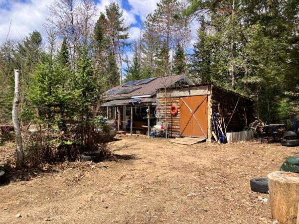 Chalet Autonome Au Solaire - Laurentides