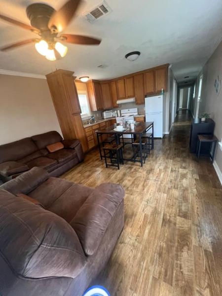 Red Leaf Cottages - Greenville, MS