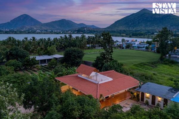 Stayvista At The Canopy House With Jacuzzi - Chikkaballapur