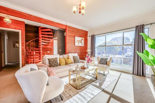 Stayau Private Two-storey 6 Beds House Wendouree - Creswick