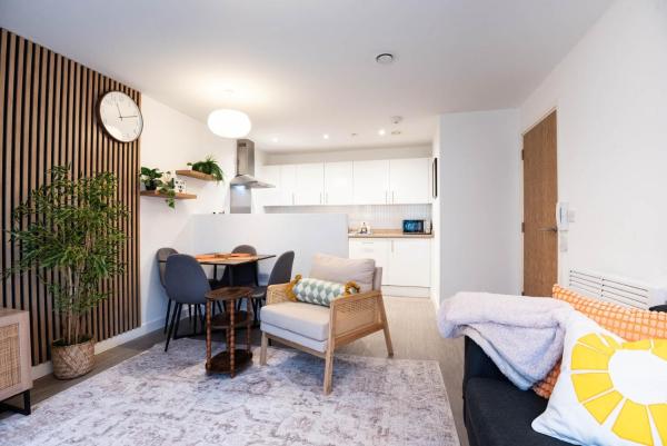 310 Oldfield By Guestz - Rochdale